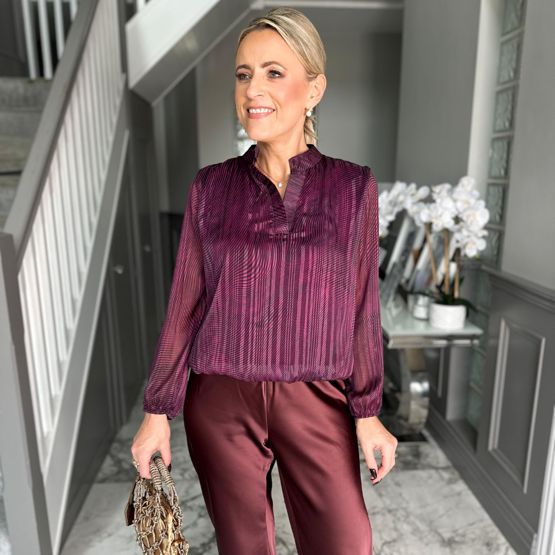 Michelle Up The Lane – Nicola Ross